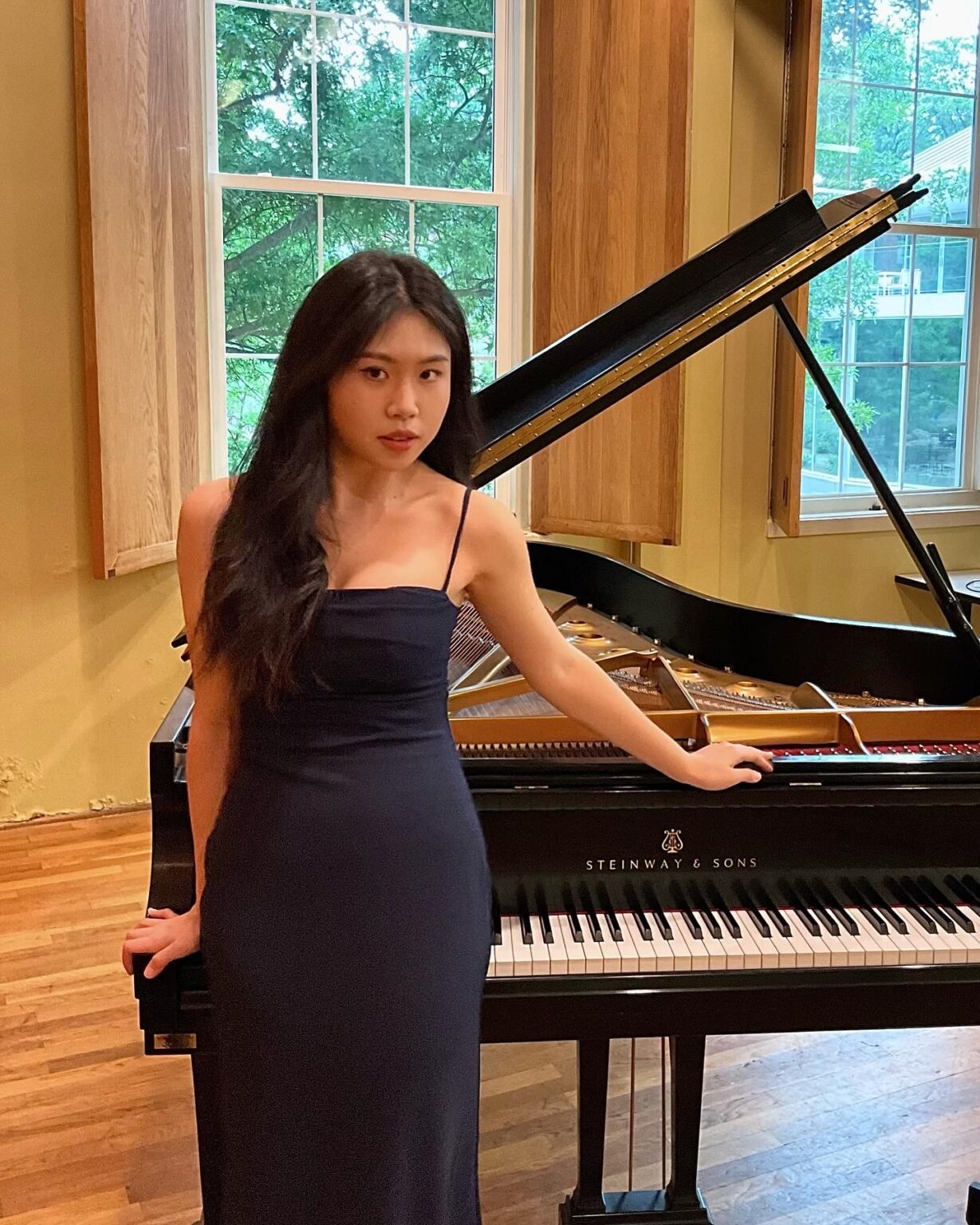 Gallery - Yiting Hu: Classical Pianist